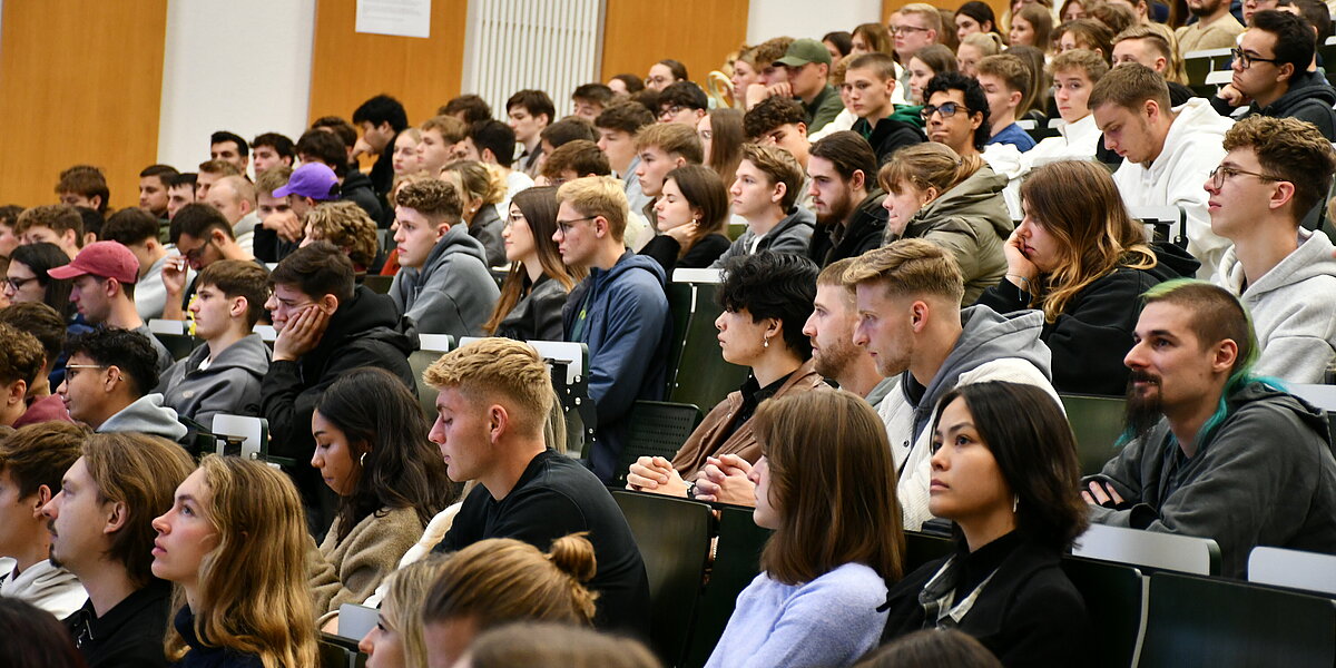 2802 Erstsemester starten ihr Studium an der OTH Regensburg