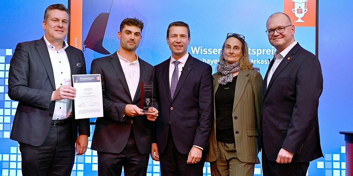 Bavarian Savings Banks Science Prize goes to Florian Schlagbauer