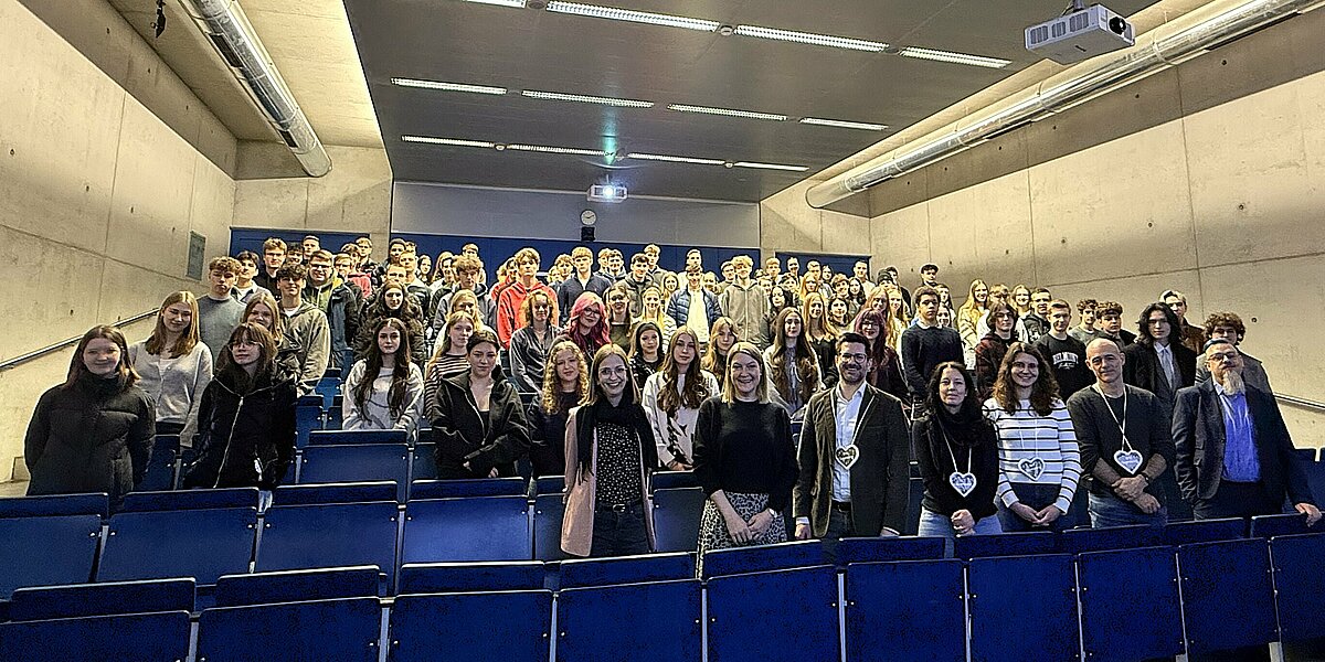 Wissenschaftswoche: Gymnasium Burglengenfeld zu Gast an der OTH Regensburg