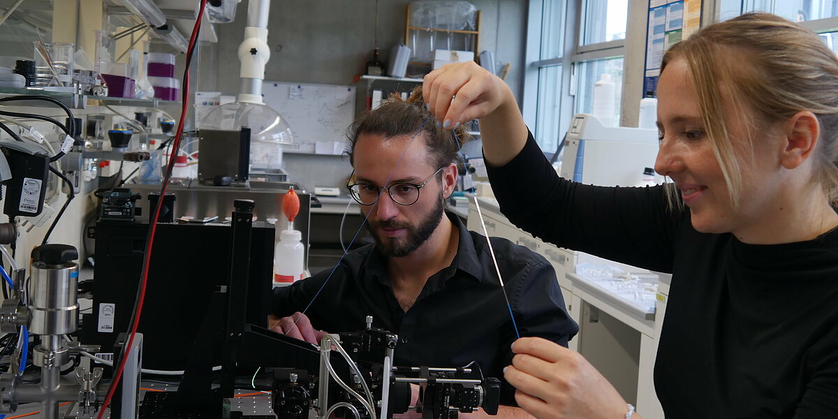 Forschende der OTH Regensburg arbeiten mit Nobelpreis-Technologie